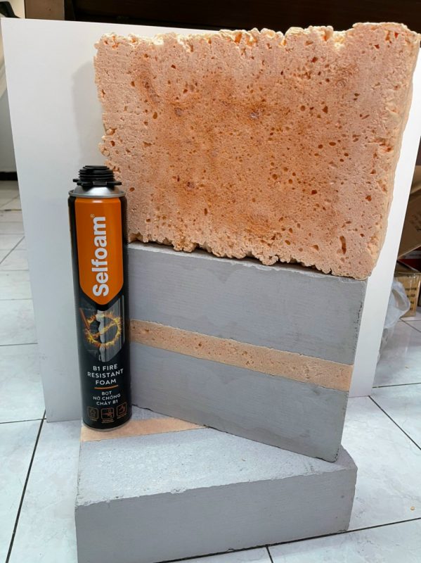 Foam Chống Cháy Selsil B1 750ml Nhập khẩu Thổ Nhĩ Kỳ